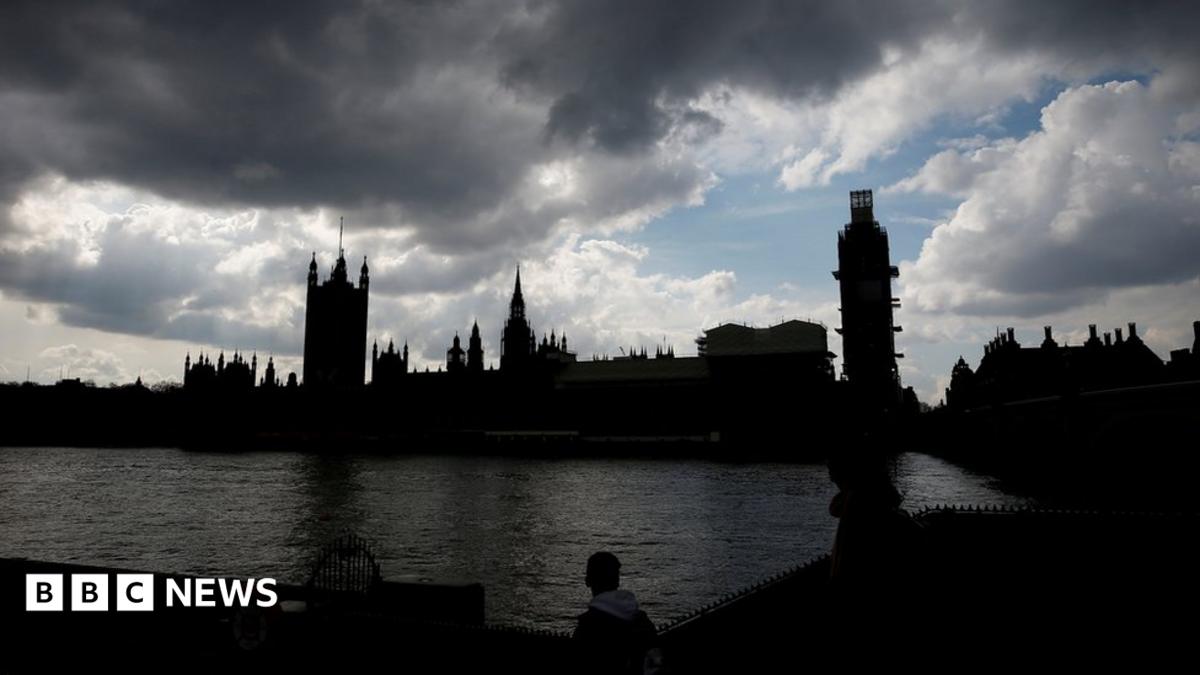 Notes from the first Tory leadership hustings - BBC News
