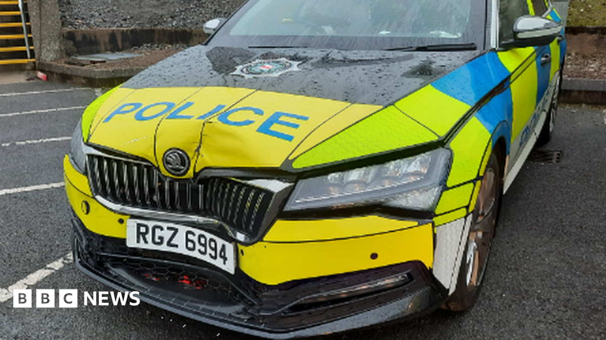 Newry man who allegedly rammed police cars refused bail - BBC News
