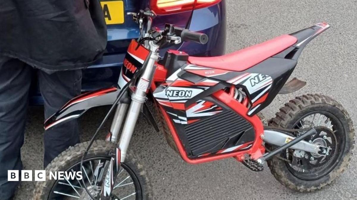 Huyton: Shocked police catch boy, 7, riding scrambler bike - BBC News