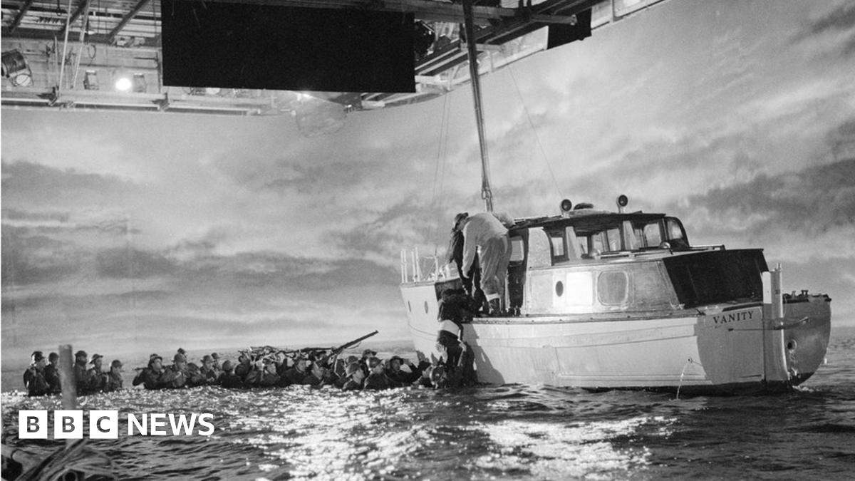 The original Dunkirk: A look back at the Ealing classic - BBC News