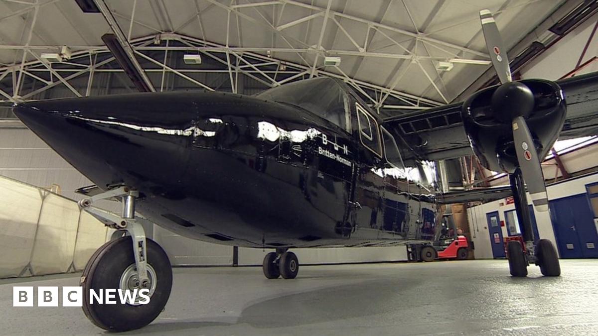 Islander aircraft production returns to Isle of Wight - BBC News