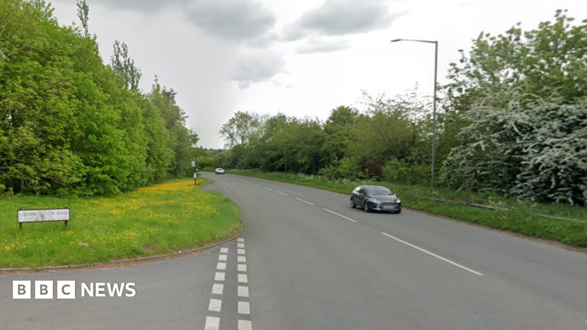 A60 Nottinghamshire: Man injured after 'serious' crash - BBC News