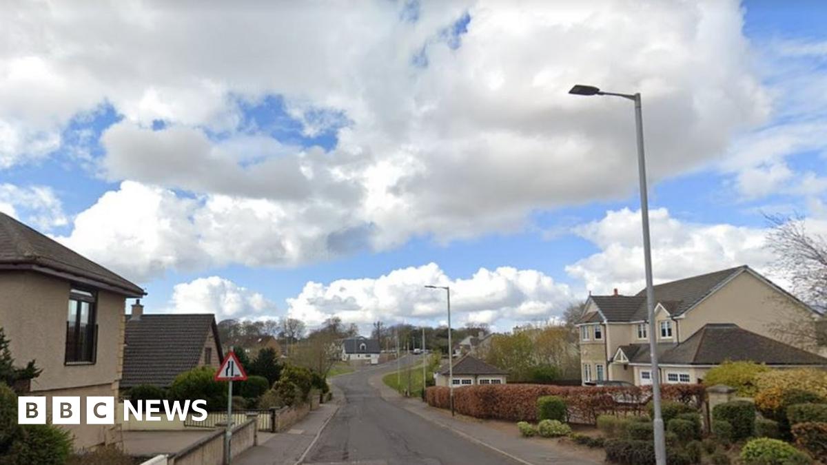 Family tribute to driver who died in Angus crash - BBC News