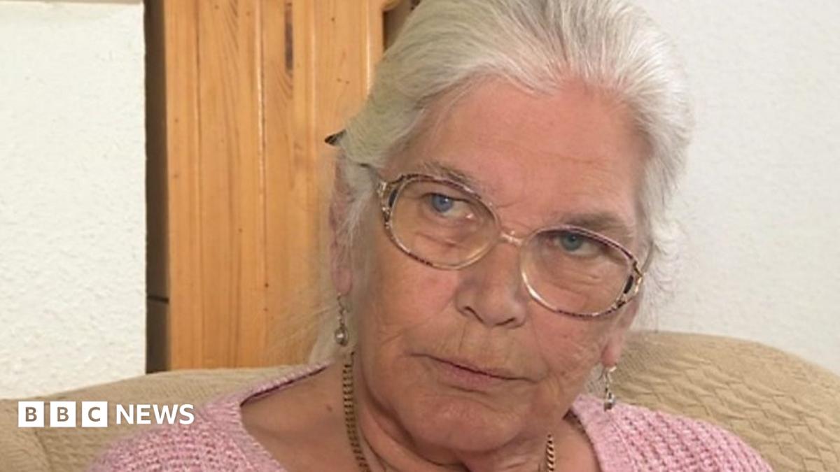 Mum haunted by Worcester triple child killing memories - BBC News