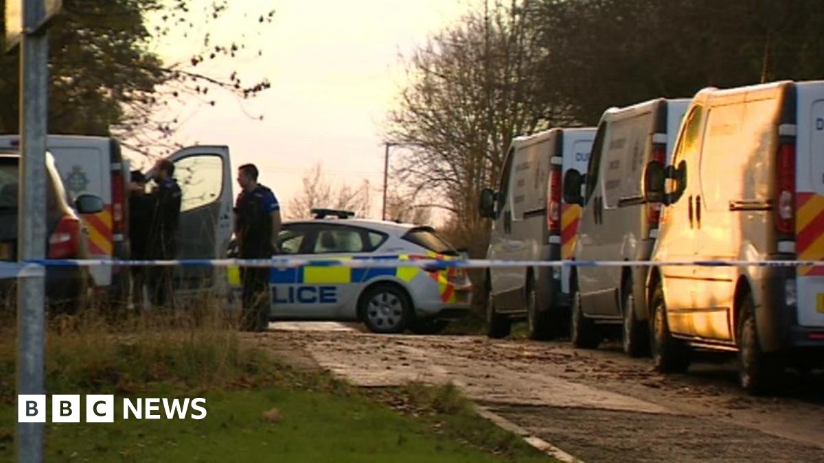 Metal Bridge cemetery grave 'disturbed' and 'damaged' - BBC News