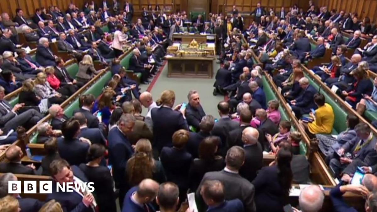 MPs vote on whether to prevent no deal - BBC News