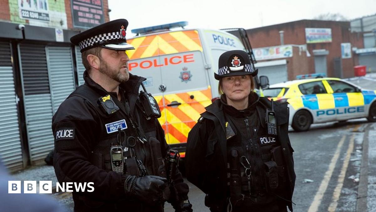 Four held in Manchester suspected counterfeit goods raid - BBC News