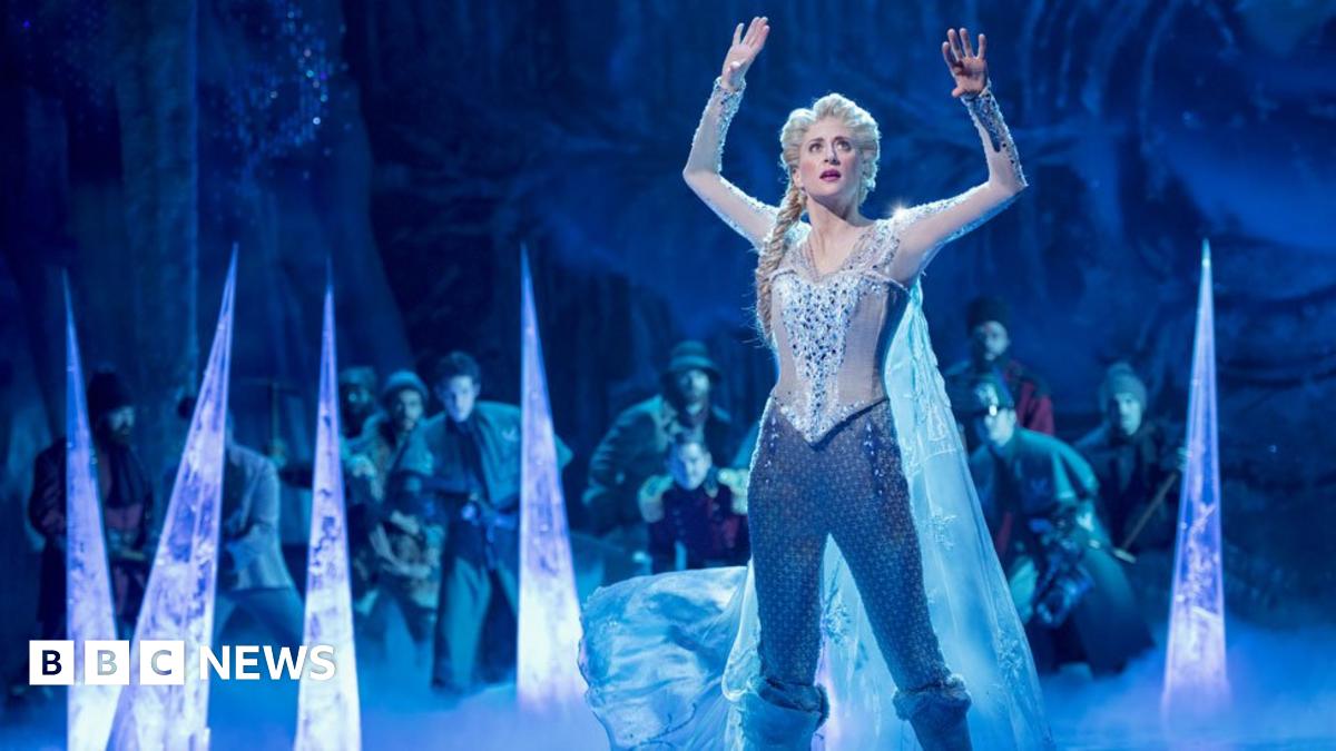 Thrills and chills at Broadway's Frozen musical - BBC News