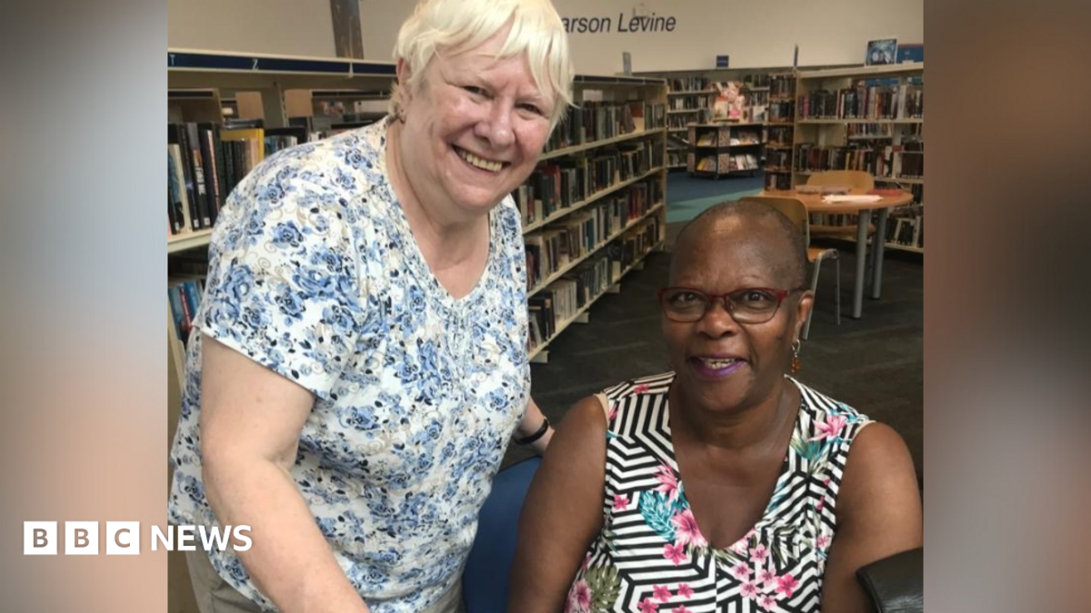 Peterborough reading charity encourages adults to pick up skill - BBC News