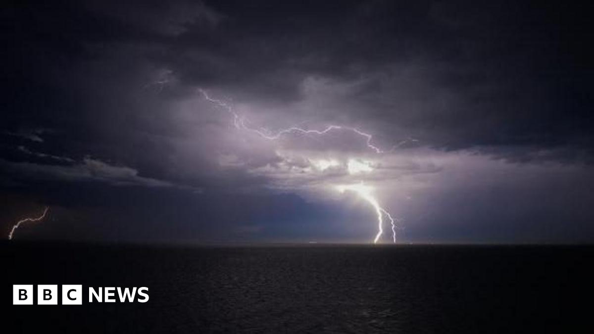 Suspected lightning strike sets house on fire in East Sussex - BBC News