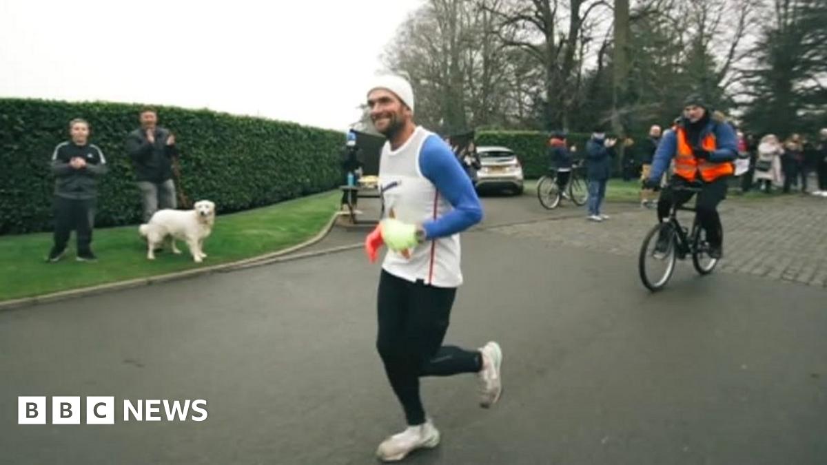 Runner Ben Blowes completes 31 marathons in a month and raises £138,000 ...