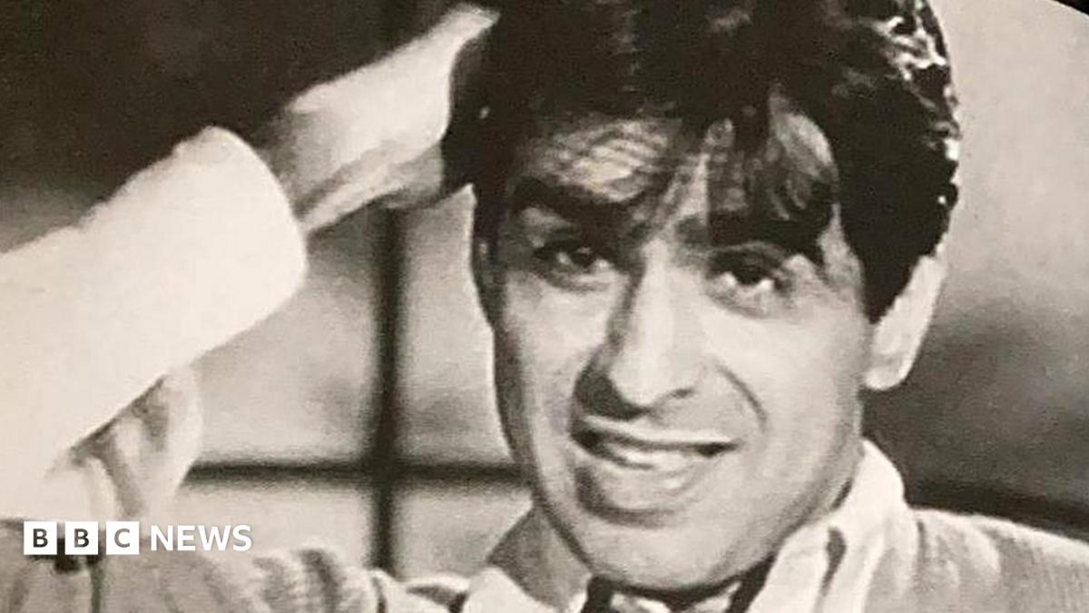 Dilip Kumar: Legendary Indian actor dies at 98 - BBC News