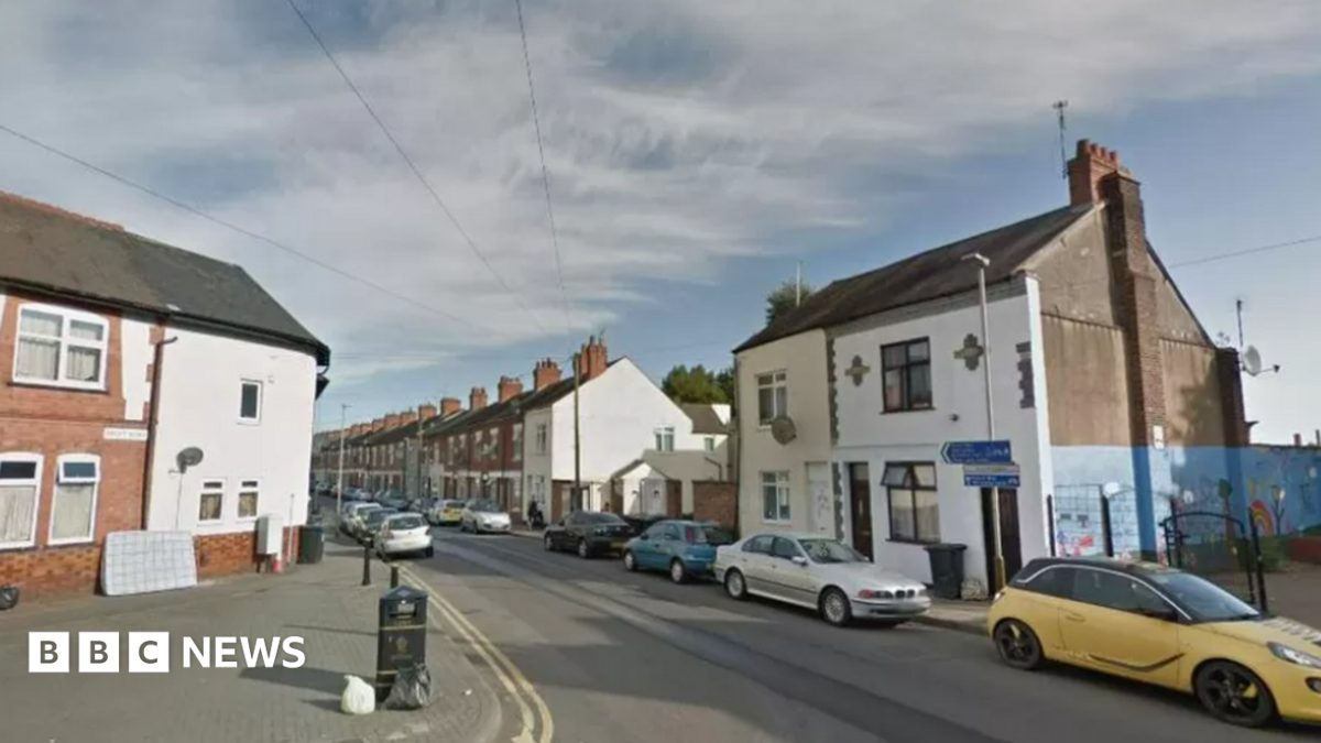 Leicester: Murder probe launched after man dies from injuries - BBC News