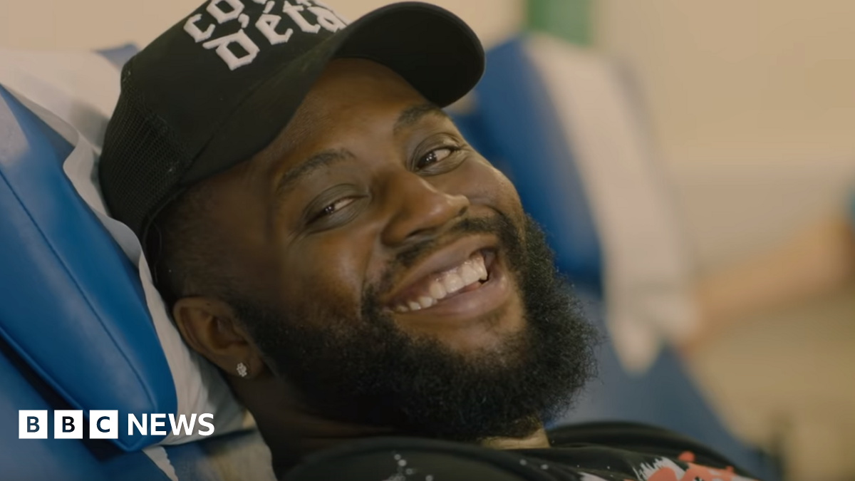 Cadet: Man pleads guilty to causing death of grime rapper - BBC News