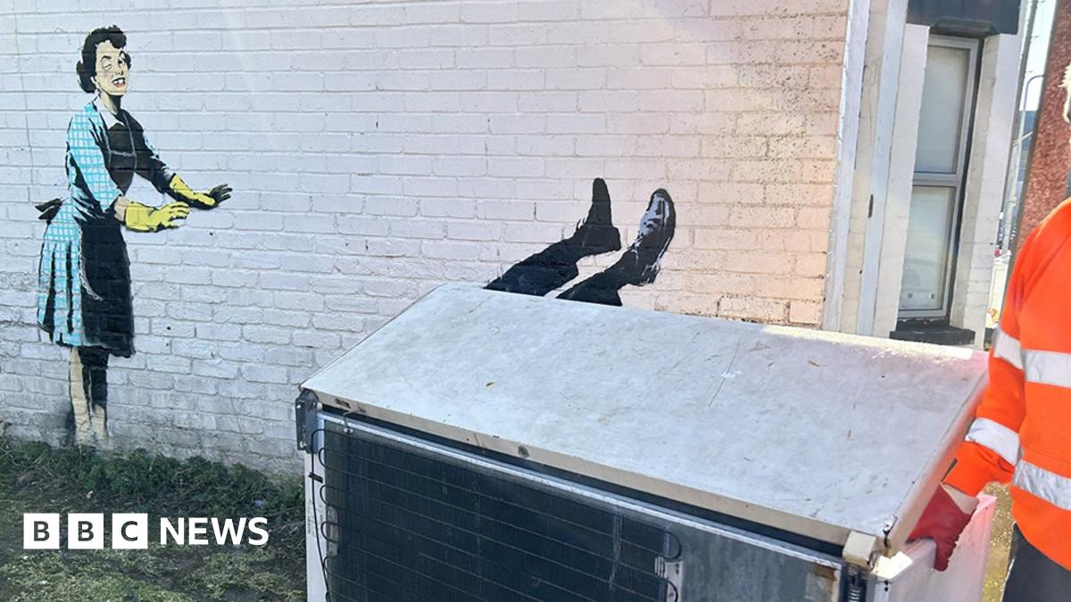 Banksy Margate Valentine's Day artwork has piece removed within hours ...