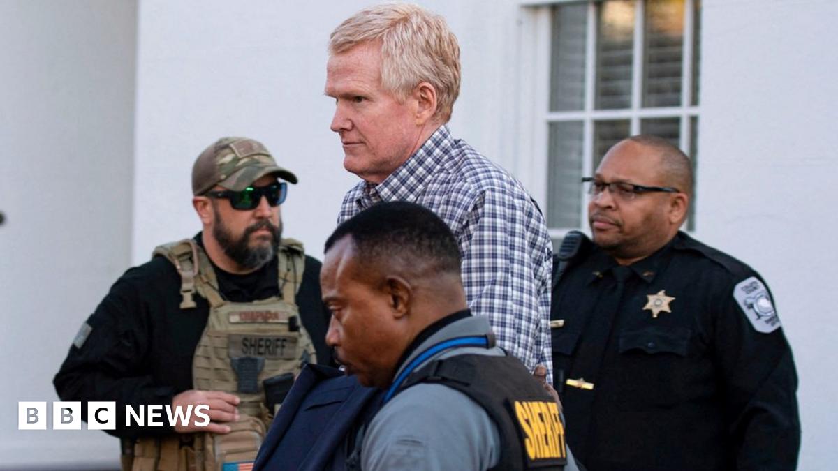 Alex Murdaugh: The US murder trial obsessing true crime tourists - BBC News