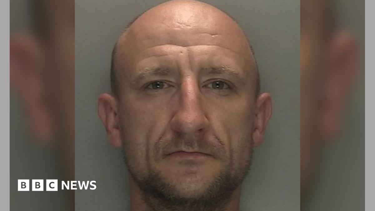 Solihull paving slab murderer gambled victim's savings - BBC News