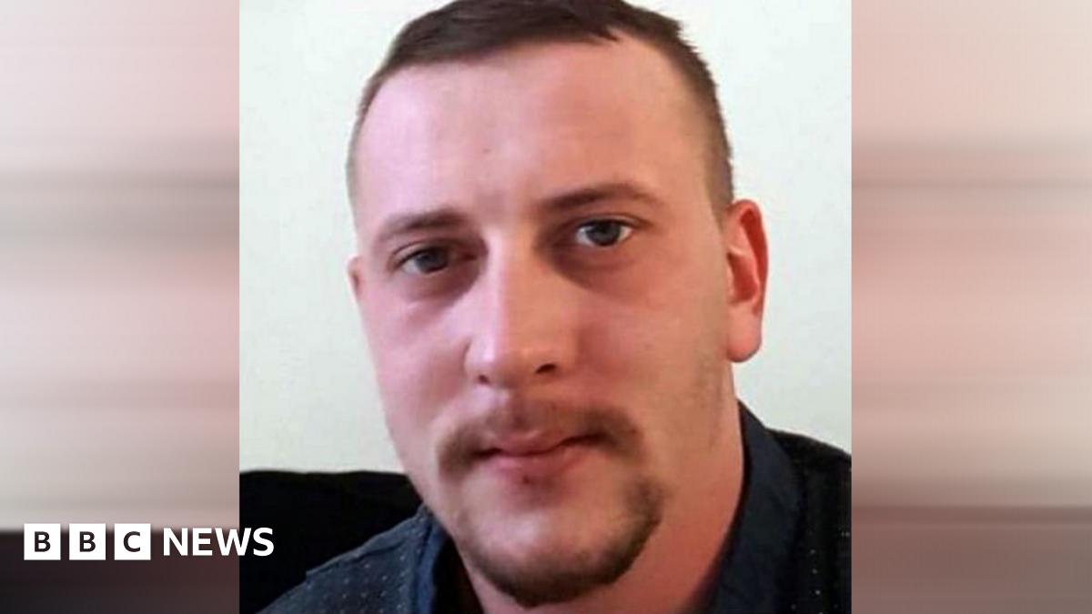 Man convicted of 'brutal murder' of best friend in Greenock - BBC News