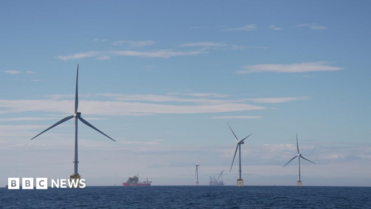 Scotland's biggest offshore wind farm to generate first power - BBC News