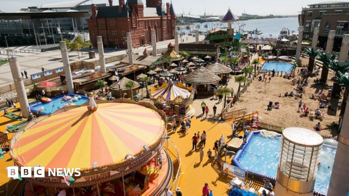 Urban beach in Cardiff Bay set to attract 250,000 visitors - BBC News