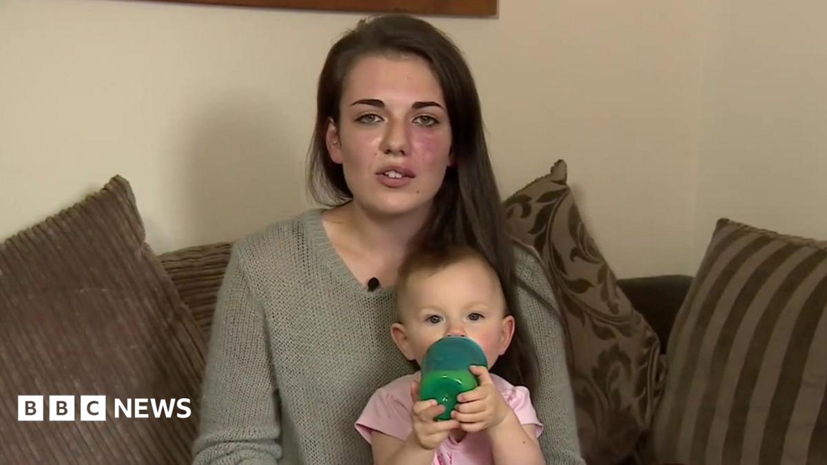 Women 'struggling to access contraception' - BBC News