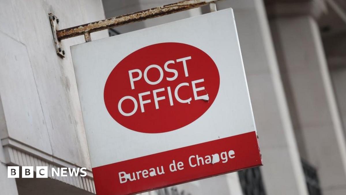 Post Office: Police urged to investigate BBC report's findings - BBC News