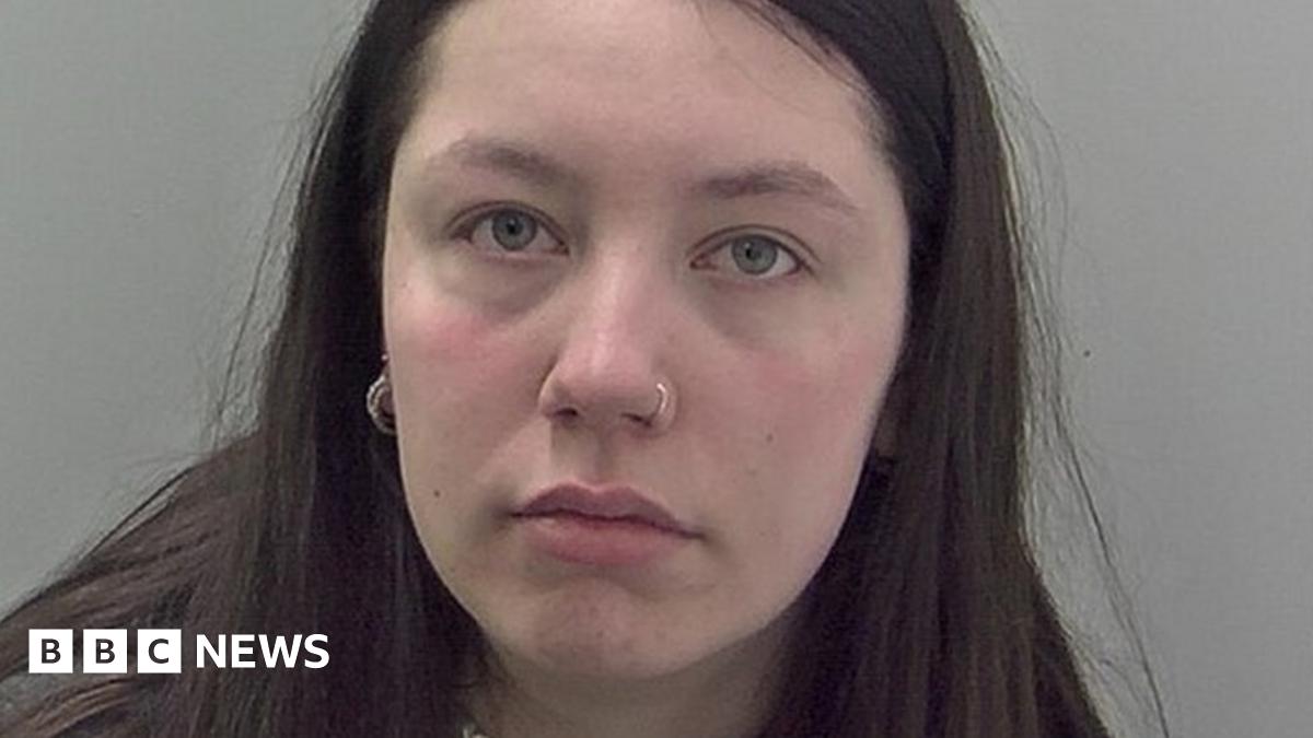 Paris Mayo: The aspiring midwife who killed her newborn son - BBC News