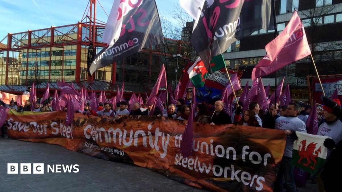 Steel industry 'crisis' rally attracts hundreds - BBC News