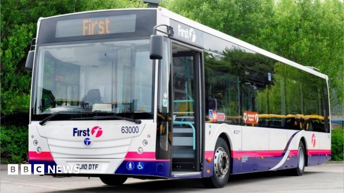 First Dorset bus drivers to strike after pay talks fail - BBC News