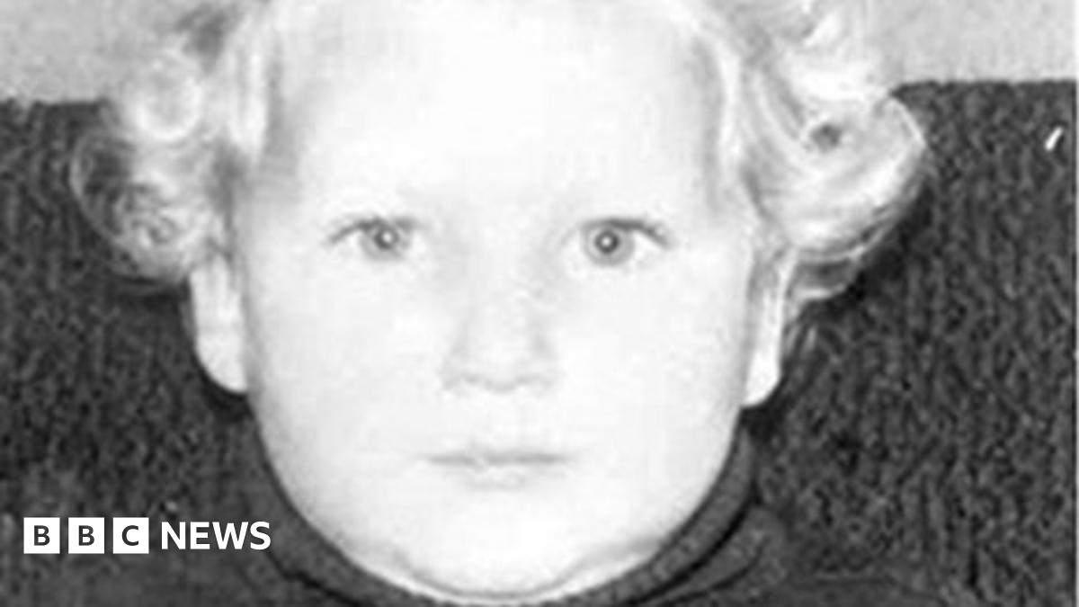 Appeal over 1976 Sandy Davidson mystery - BBC News