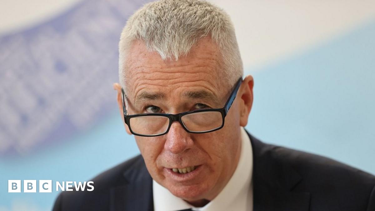 PSNI: Jon Boutcher formally appointed interim chief constable - BBC News