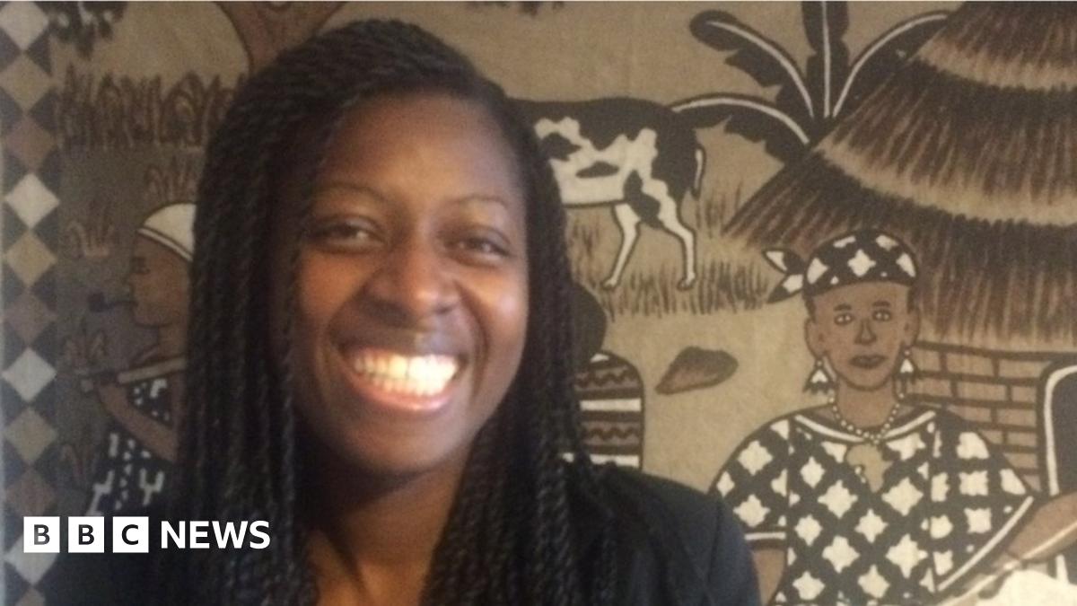 The midwife who is trying to save women from FGM - BBC News