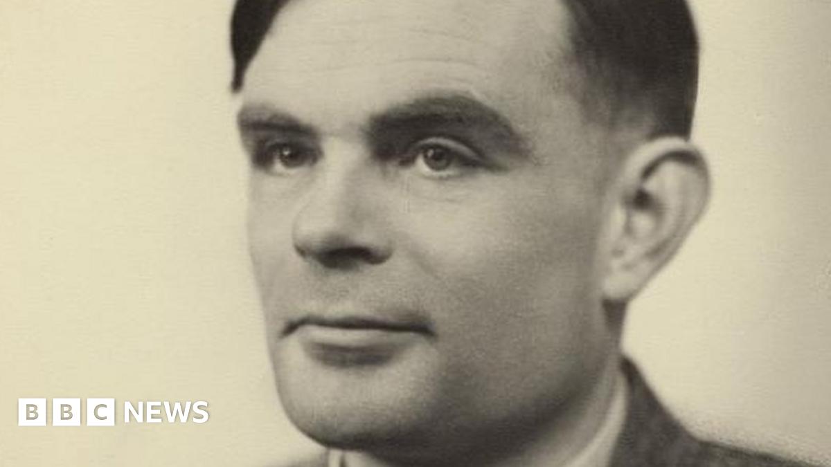 Alan Turing sculpture for King's College, Cambridge, approved - BBC News