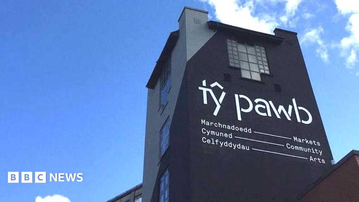 Car park fees at Wrexham's Tŷ Pawb centre to rise - BBC News