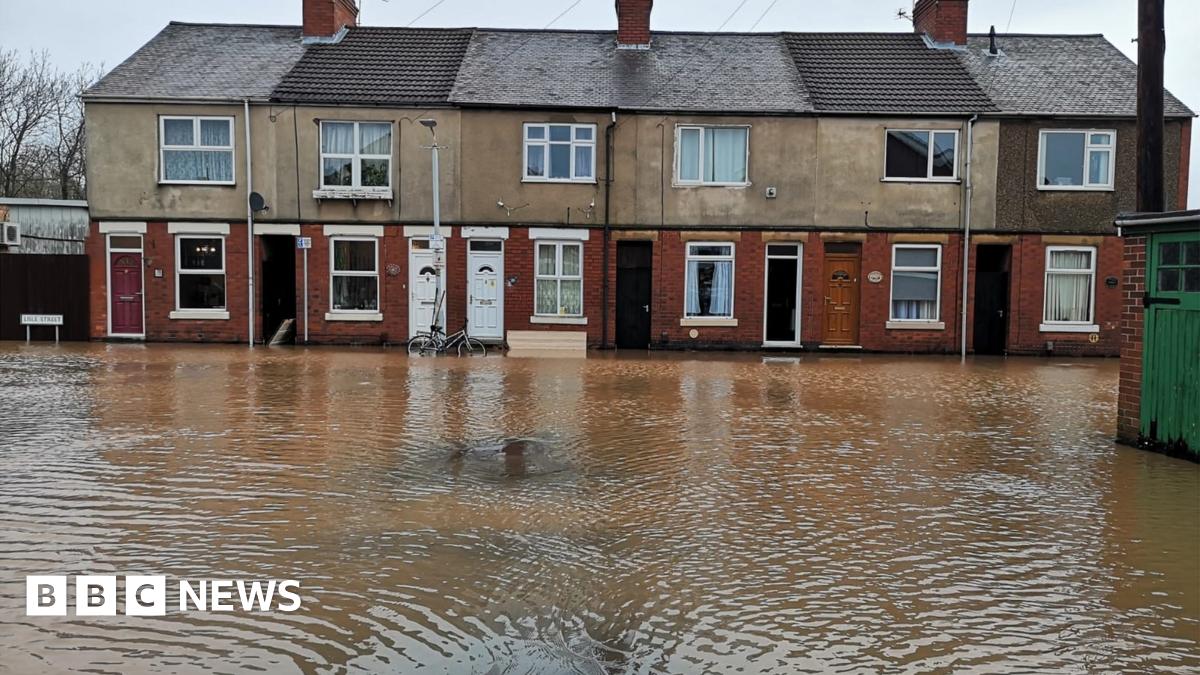 Latest updates: East Midlands Live - BBC News