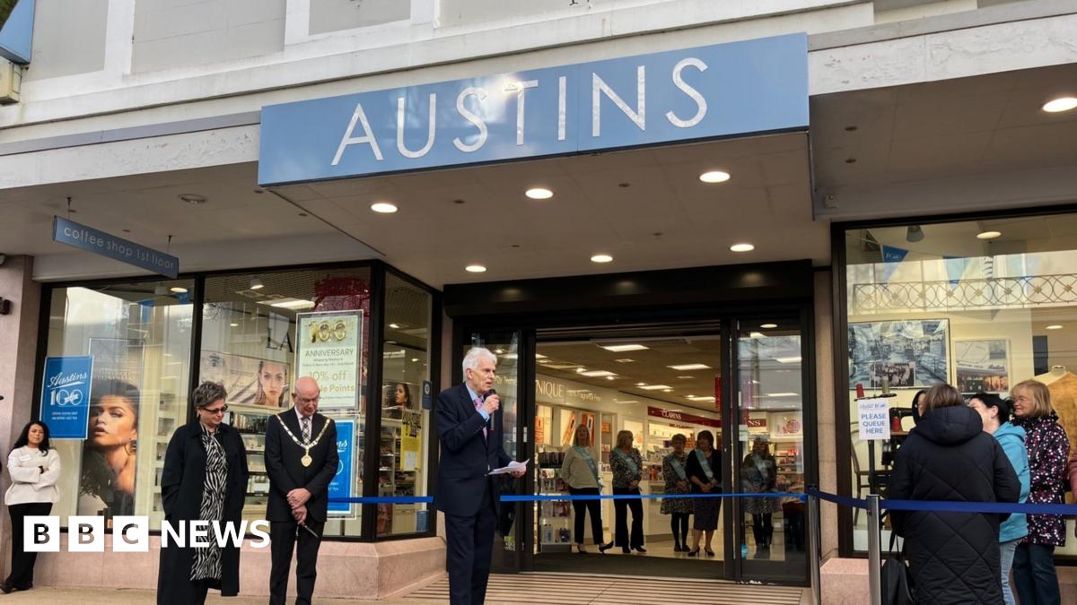 Austins Department Store celebrates 100th anniversary - BBC News