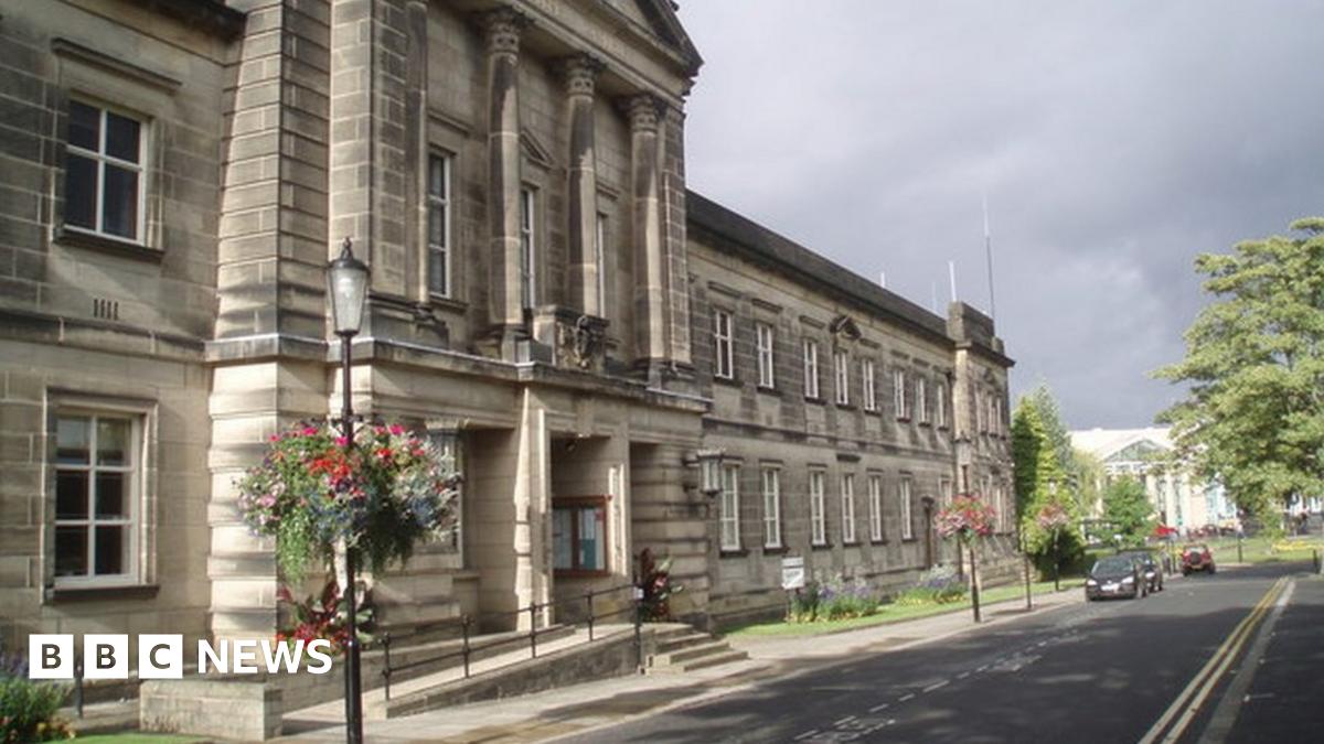 Conservatives hold on to North Yorkshire - BBC News