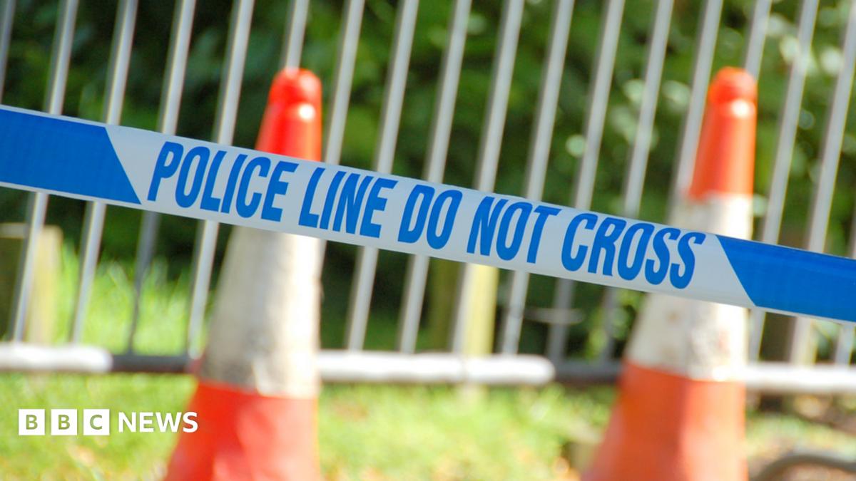 Number of murders and killings in Scotland hits record low - BBC News