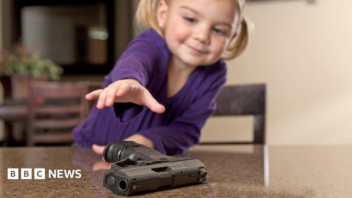 Children and guns in the US: Are shootings on the rise? - BBC News