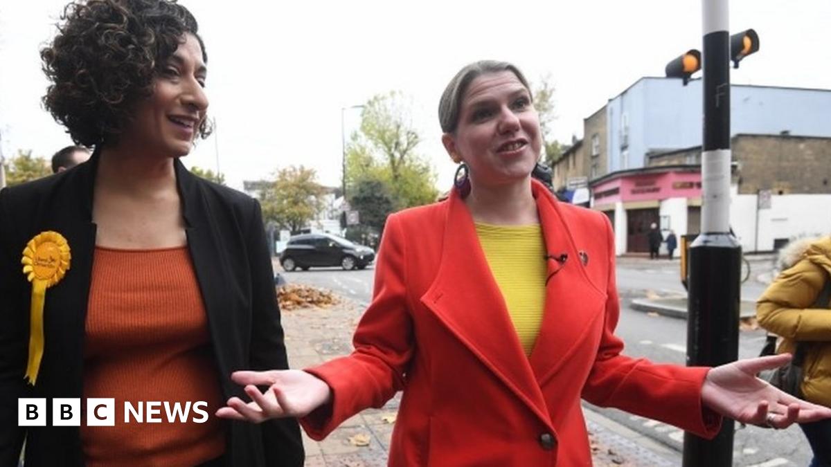General election 2019: Latest from the campaign - BBC News