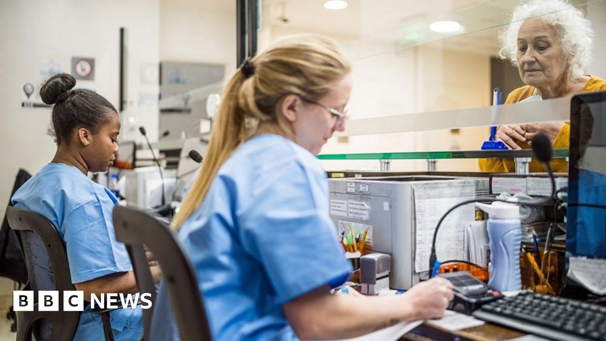 NHS patient-safety system to be overhauled - BBC News