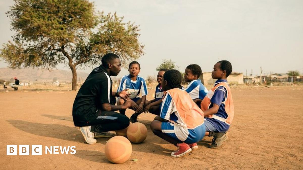 In pictures: Football for change - BBC News