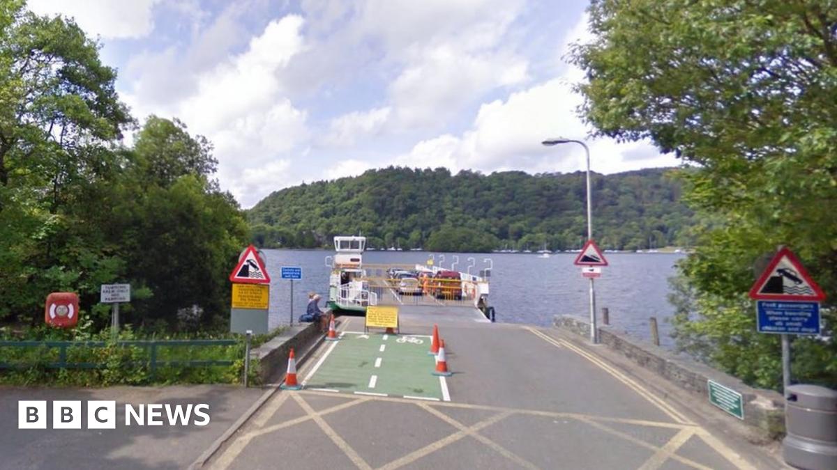 More than 80 evacuated from ferry on Windermere after fire - BBC News