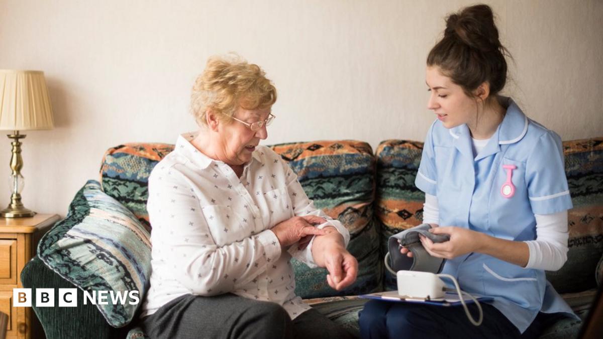 Over 40s health check to include dementia advice - BBC News