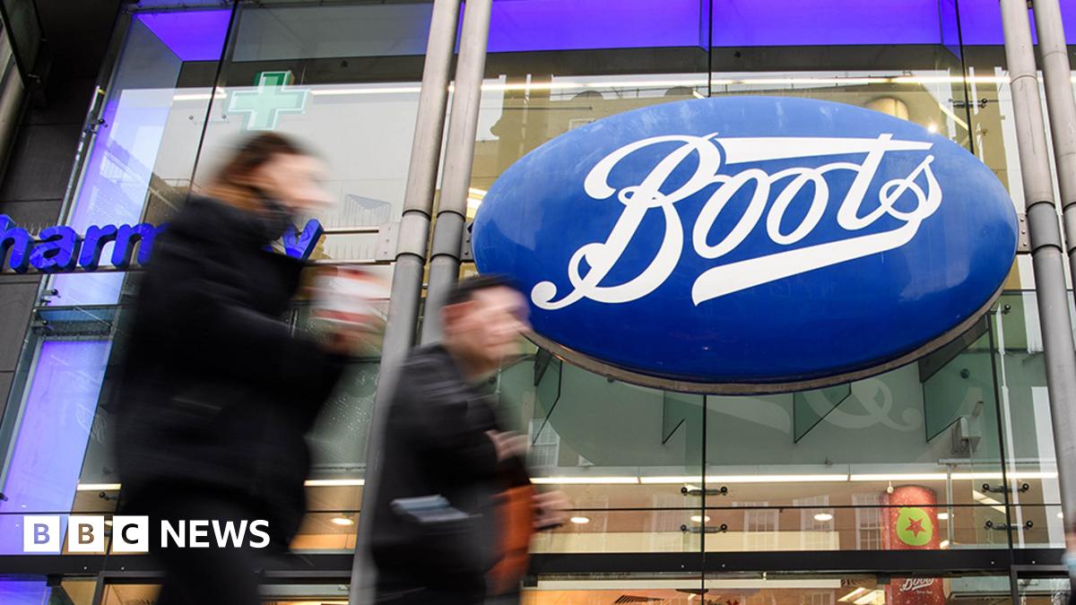 Boots cuts Advantage Card points earned per pound - BBC News