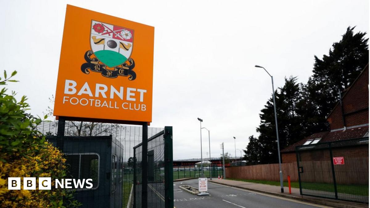 Barnet FC plans to build stadium in home borough - BBC News