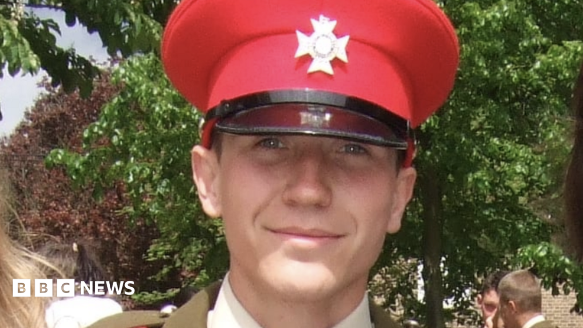 Officer will not be prosecuted over shooting of Sean Fitzgerald - BBC News