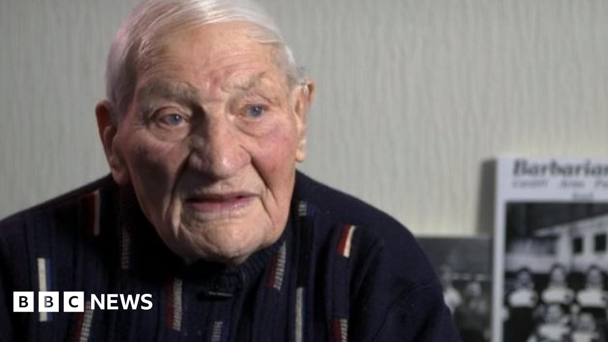 Former England and Coventry rugby player dies aged 103 - BBC News