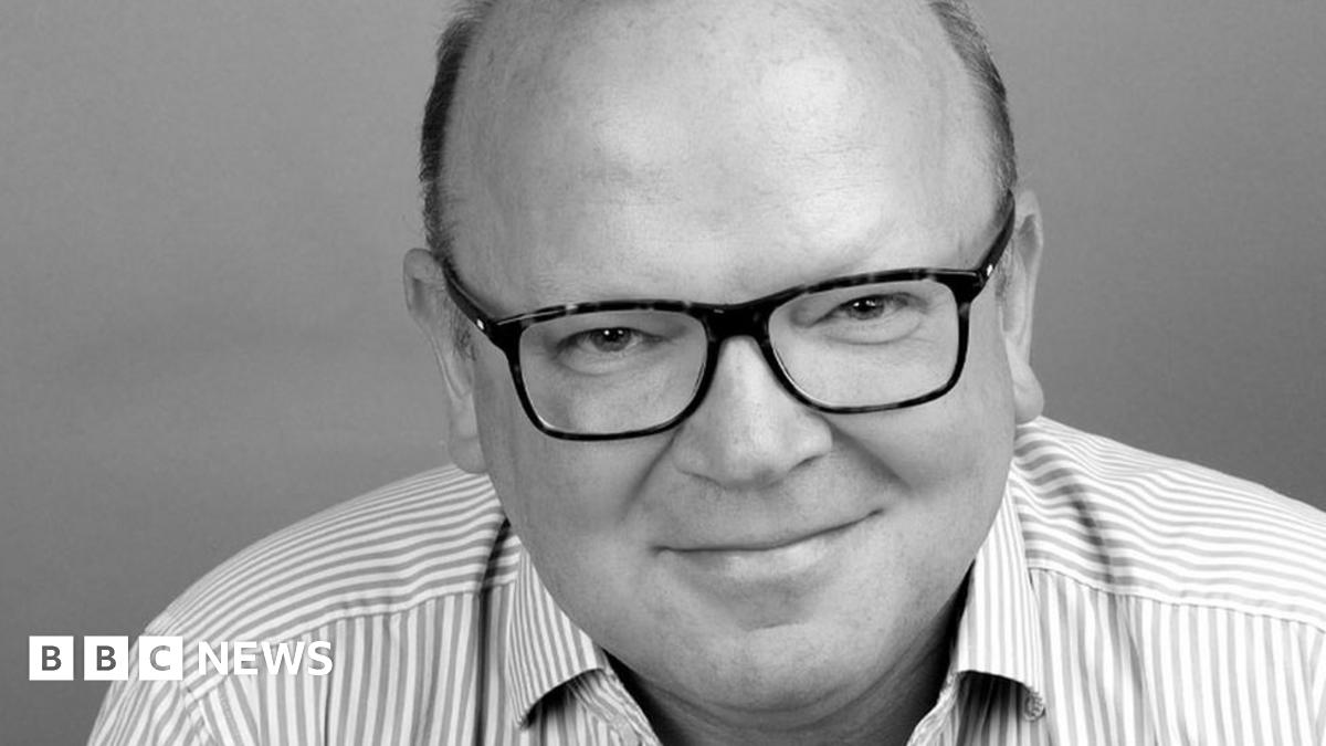 Human rights campaigner Jonathan Cooper dies - BBC News