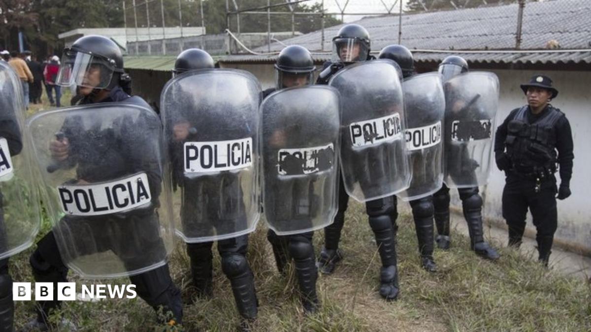 Guatemala police rescue hostages from rioting youth jail inmates - BBC News